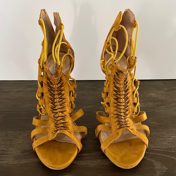 Cape Robbin | Shoes | Cape Robbin Mustard Bungee Ava Heels 65 | Poshmark